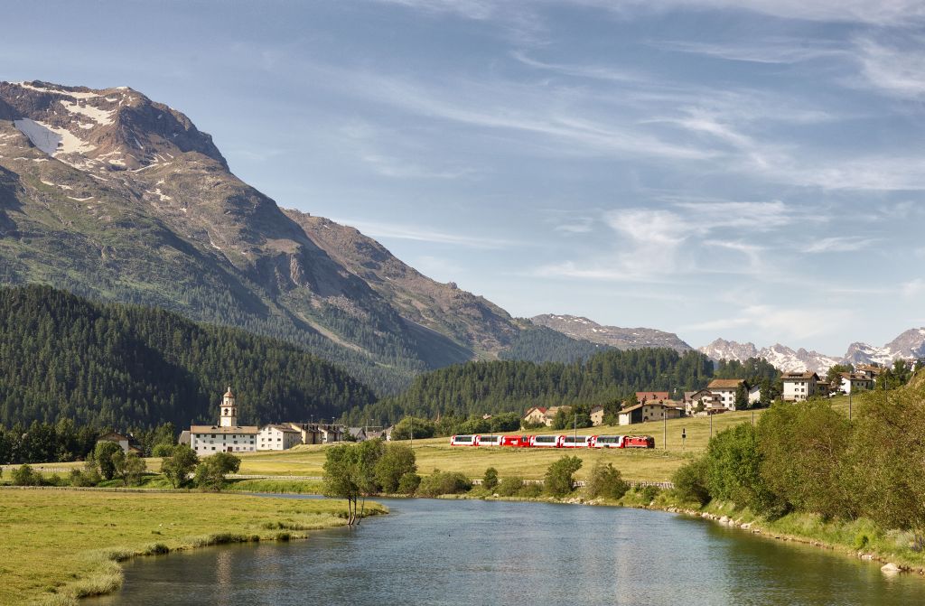 Bahn-Wandern rund um die Rheinquelle bei bahnurlaub.de